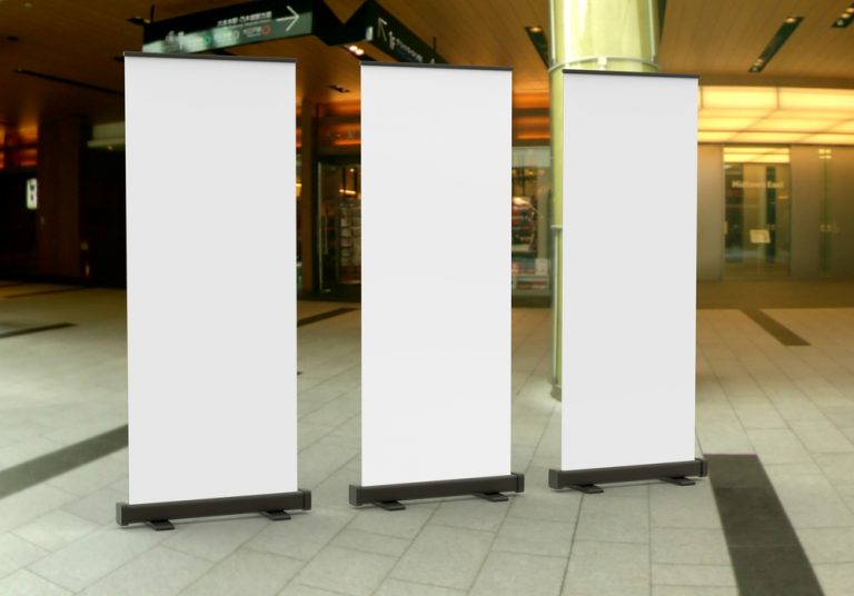 Retractable Display Standees | SCGLF